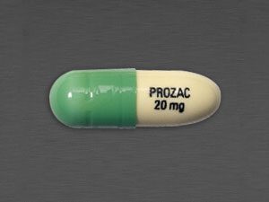 Prozac 20 mg green and yellow(16 mm) capsule/oblong